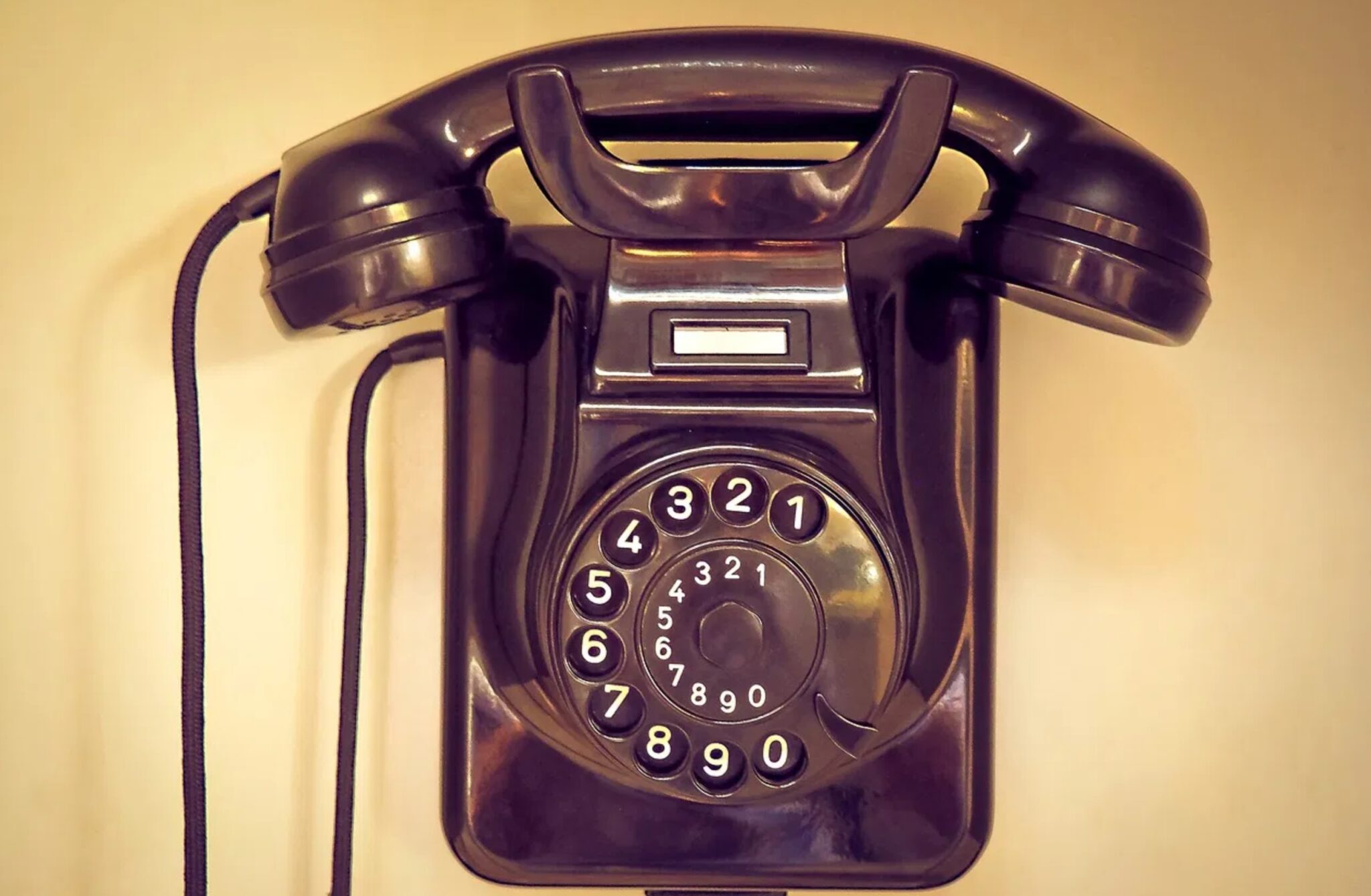 White Pages: What They Are, How They Work, And Why You Need Them - FotoLog