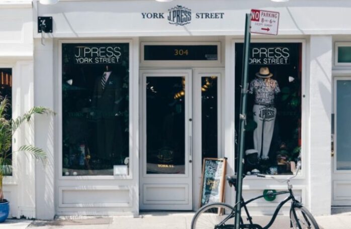 6 Tips For Designing Great Storefront Signage - FotoLog