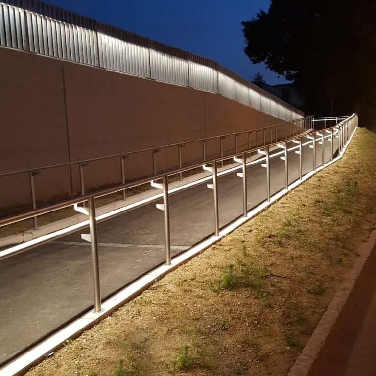 5 Easy Steps to Install a LED Handrail Lighting System - FotoLog
