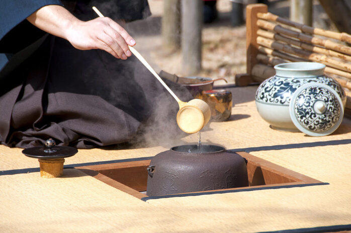 Unveiling The Mystery Of Geisha Culture In Kyoto's Nightlife - FotoLog