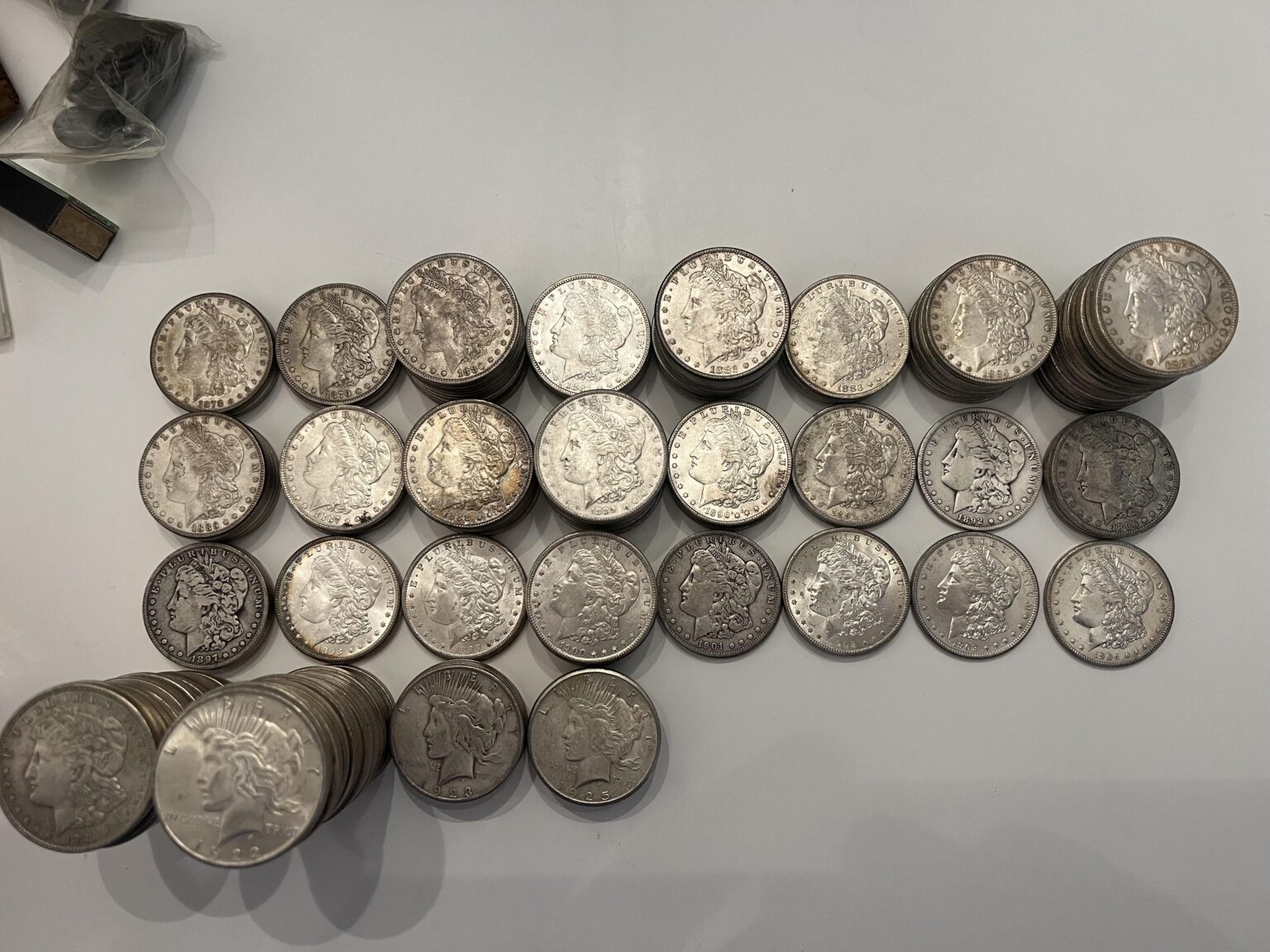 Morgan Silver Dollars: A Beginner's Guide To Collecting - FotoLog
